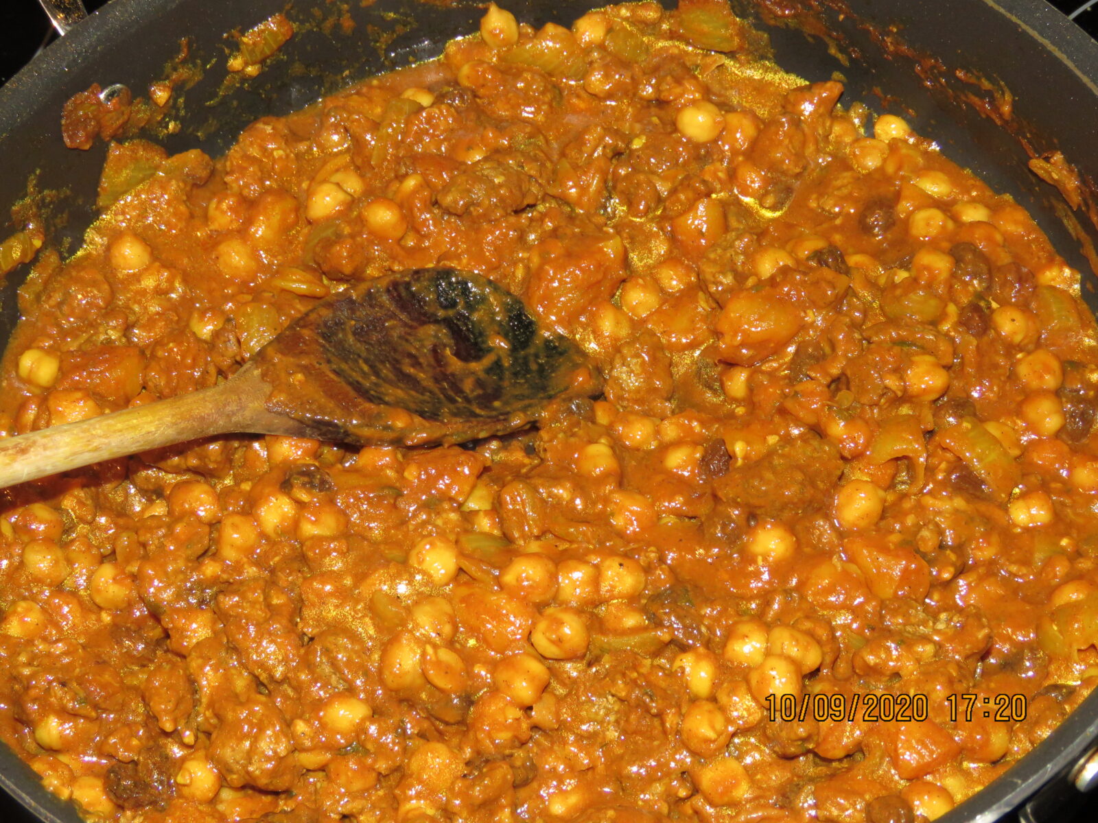 Moroccan Ground Lamb with Chickpeas - Travels By Balicki